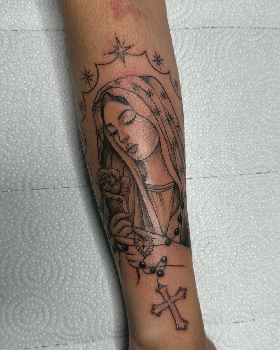 18 Divine Rosary Tattoos For Embodying Spiritual Strength