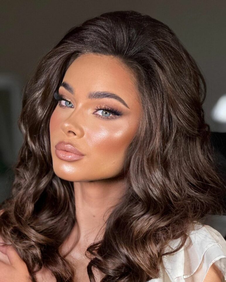 38 Captivating Fishtail Braid Hairstyles For A Touch Of Magic