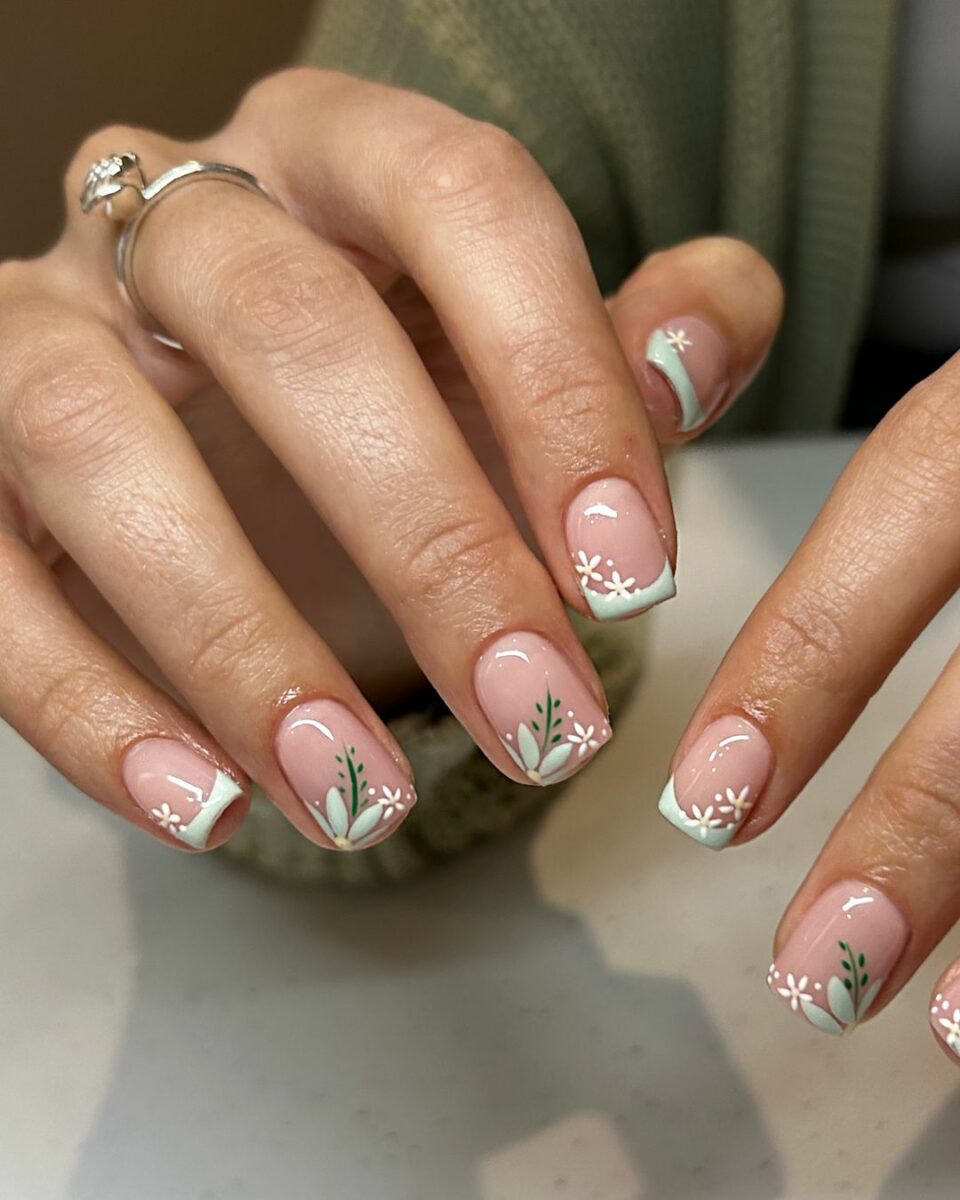 36 Delicate Flower Nails To Bloom Your Style