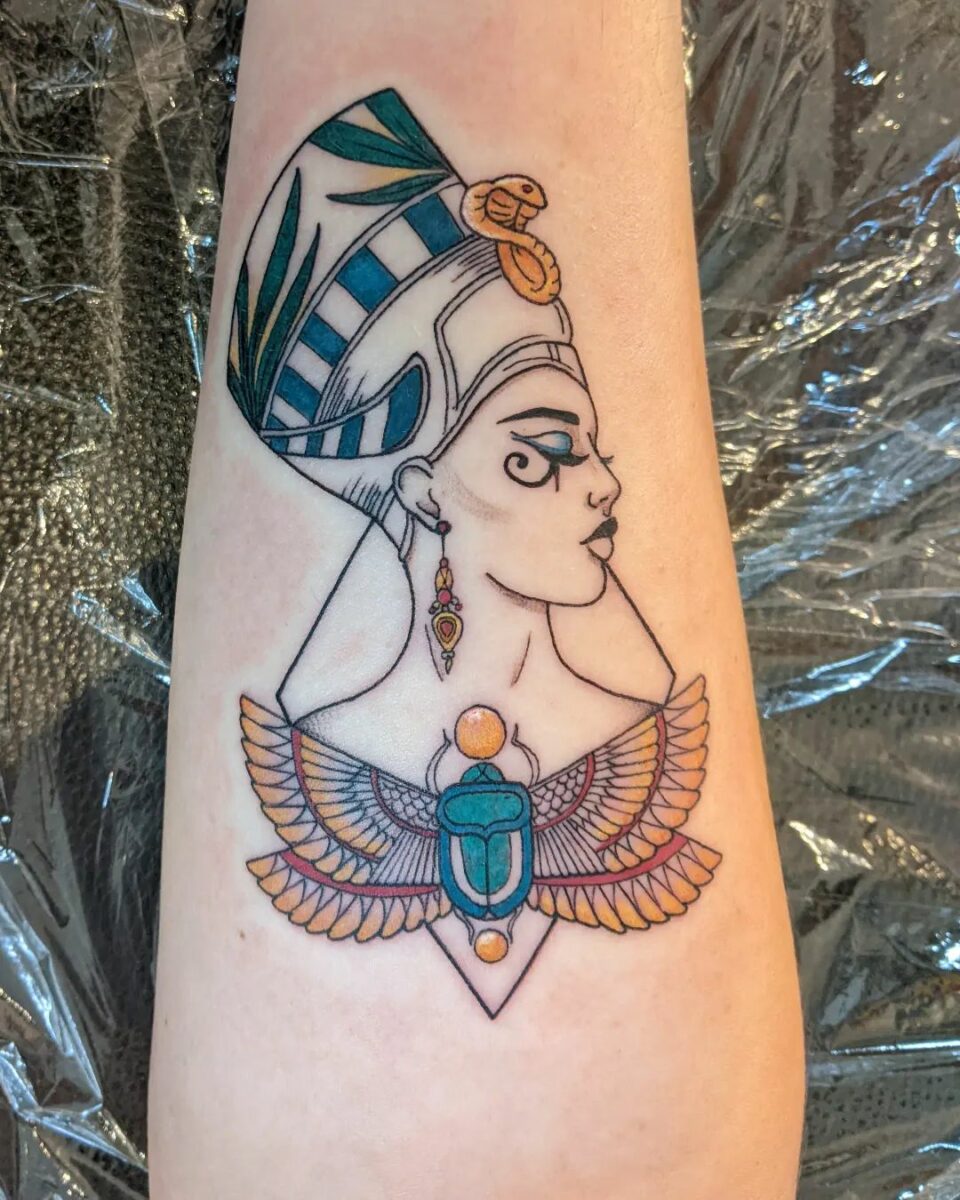 20 Stunning Nefertiti Tattoo Designs That Are Fit For A Queen