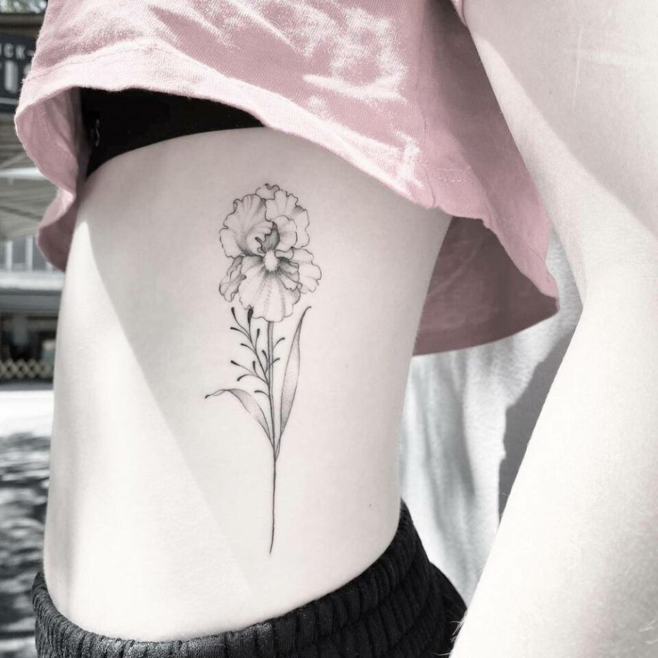 20 Iris Tattoo Ideas That Are Simply Petal Perfect