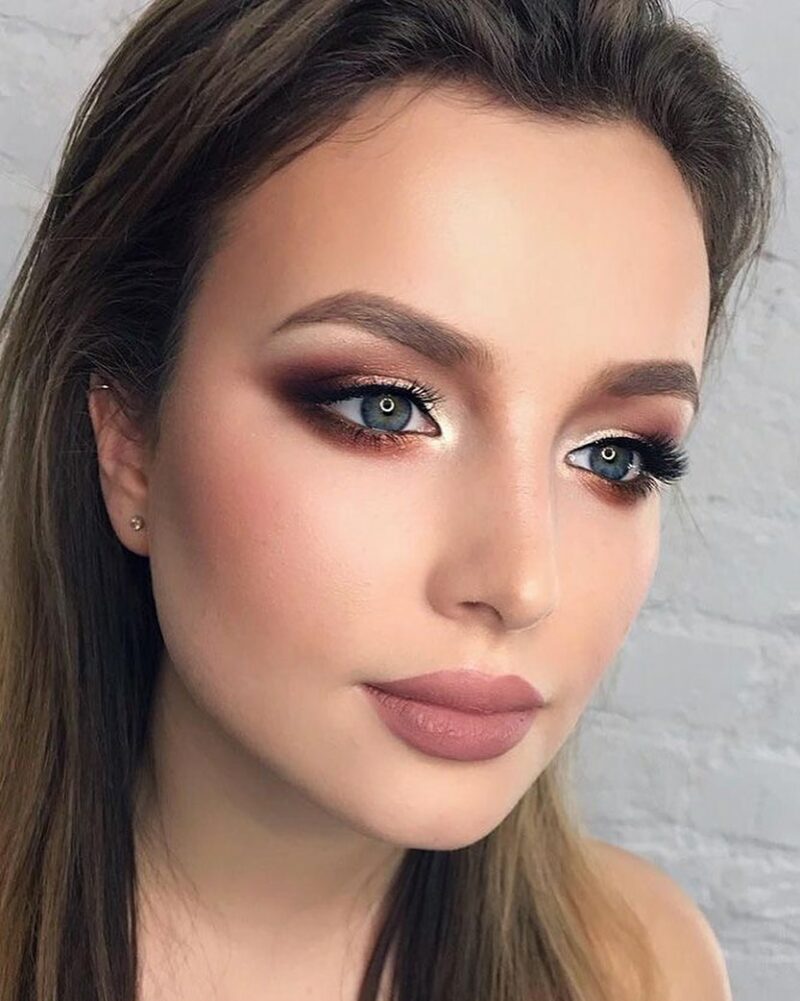40 Rose Gold Makeup Ideas To Make You Stop And Smell The Rosé