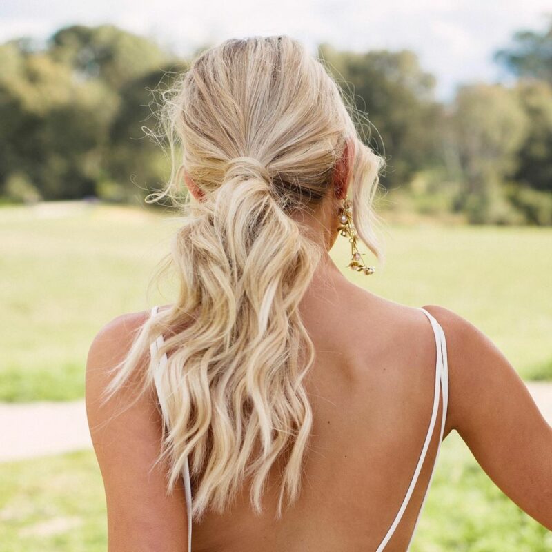 40 Messy Ponytail Looks For The Office AND The Dancefloor