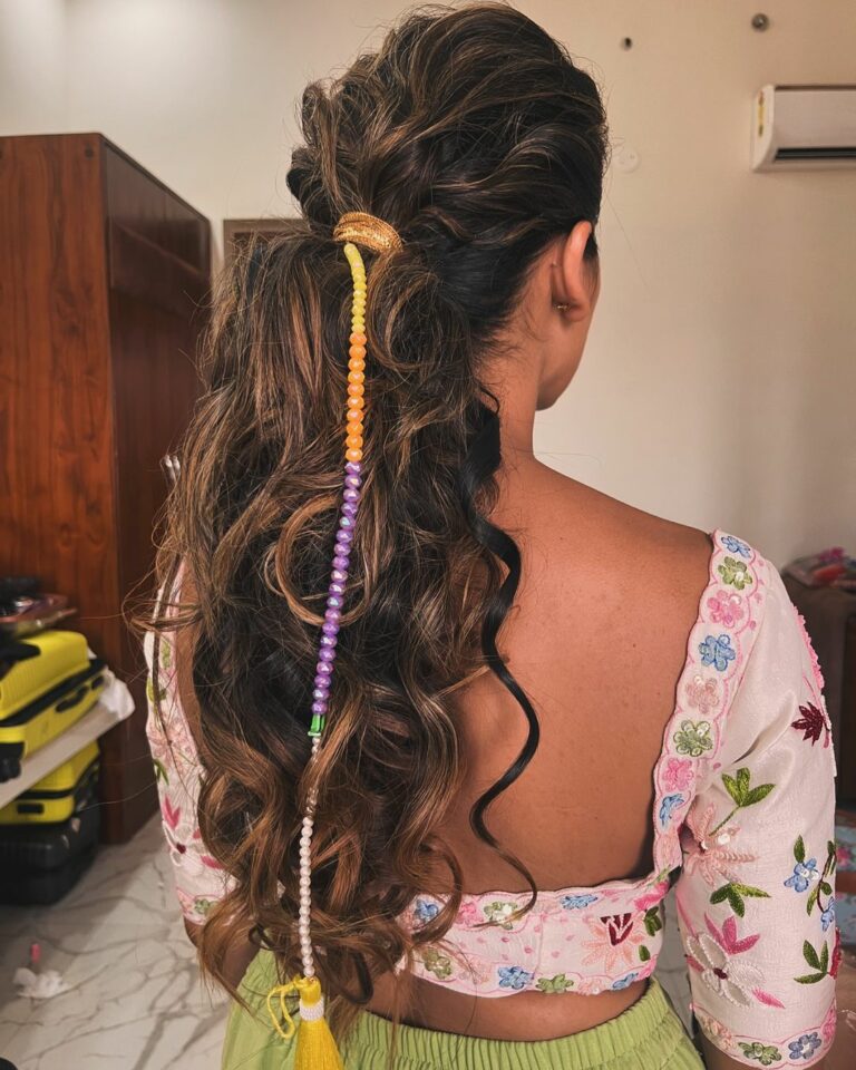 40 Messy Ponytail Looks For The Office AND The Dancefloor