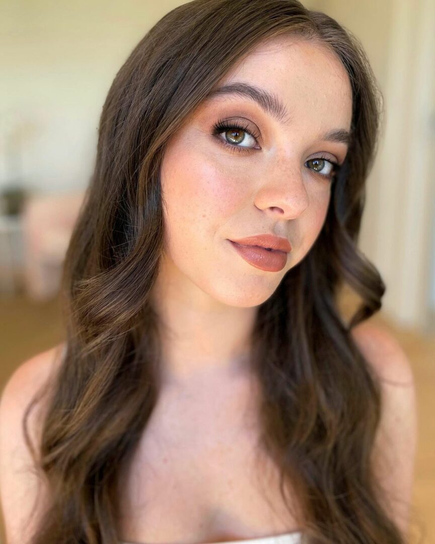 36 Most Mesmerizing Makeup Looks For Hazel Eyes