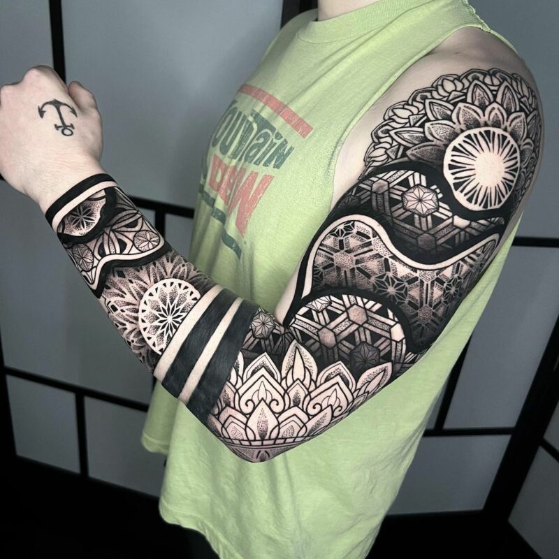 20 Geometric Sleeve Tattoo Designs That Are Picture Perfect