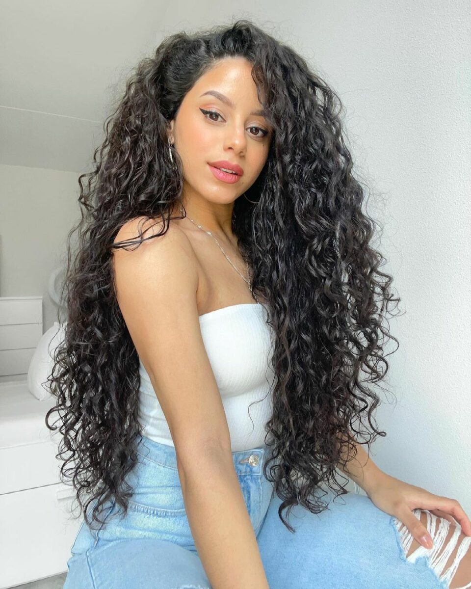 39 Stunning Long Curly Hairstyles To Elevate Your Natural Texture