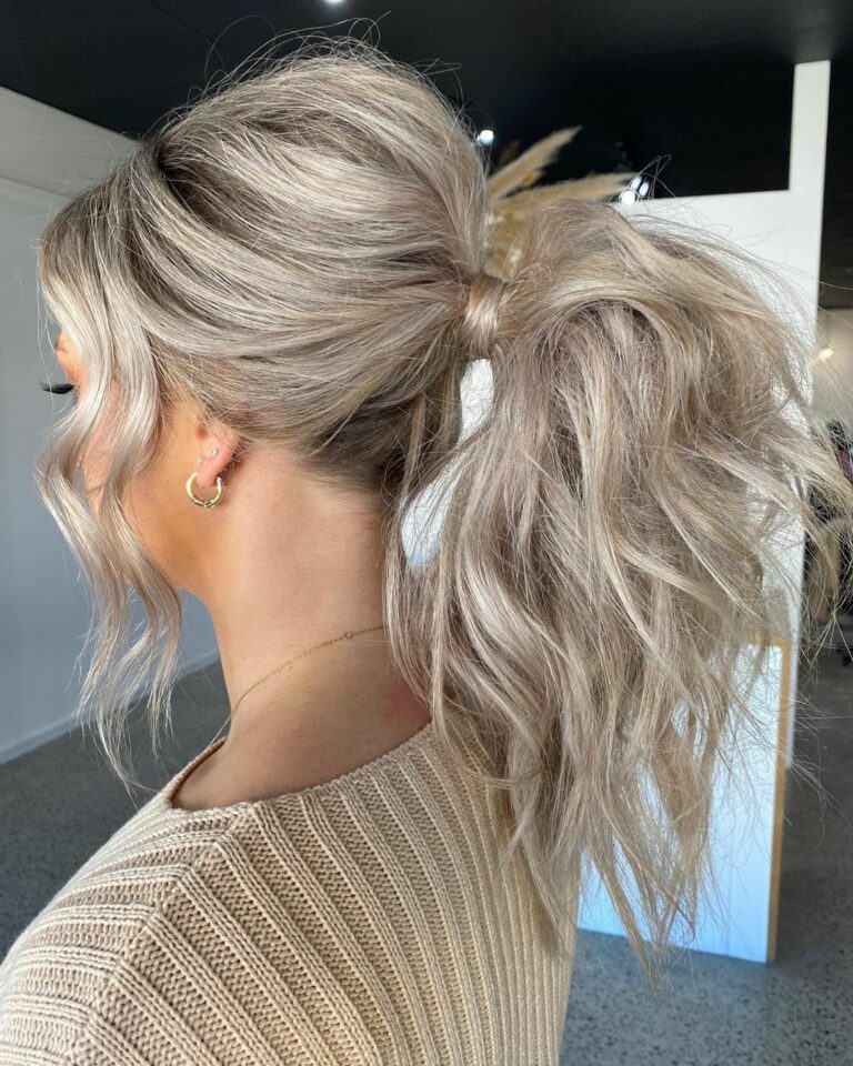 40 Messy Ponytail Looks For The Office AND The Dancefloor