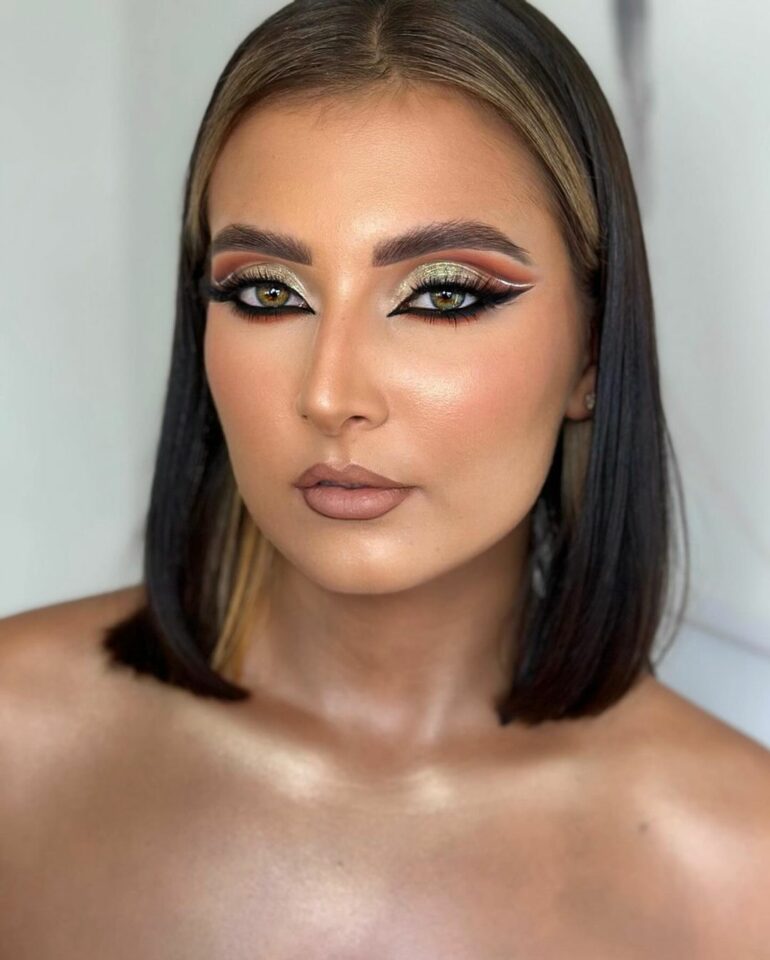 36 Most Mesmerizing Makeup Looks For Hazel Eyes