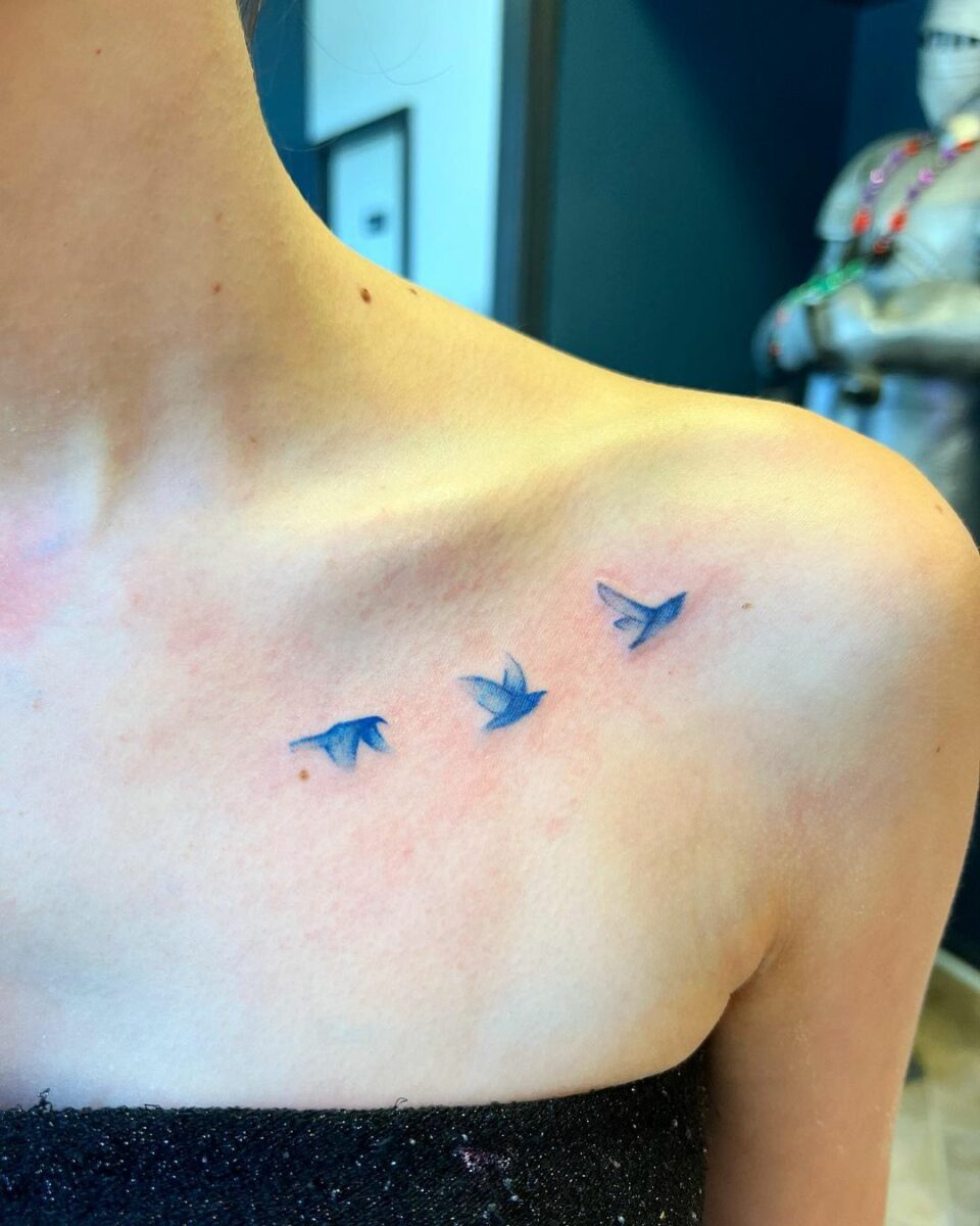 20 Bluebird Tattoo Designs That Capture The Beauty Of Flight