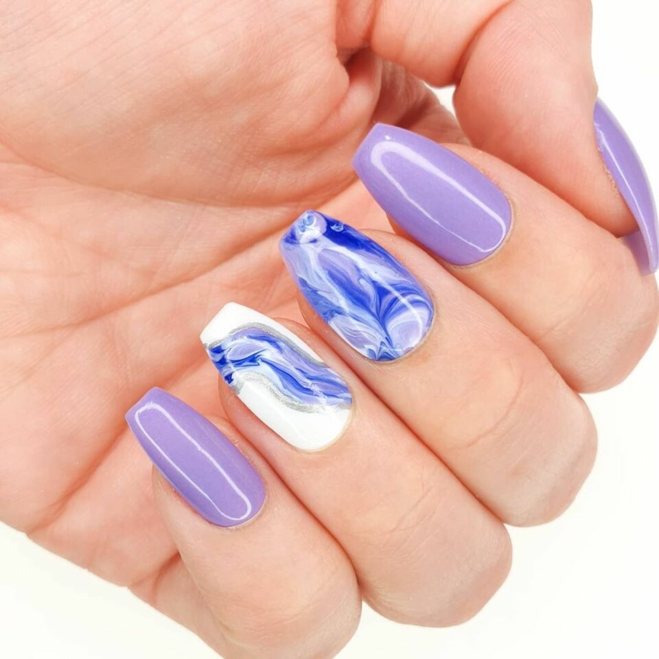 35 Waterfall Nails That Will Make You Drip With Style