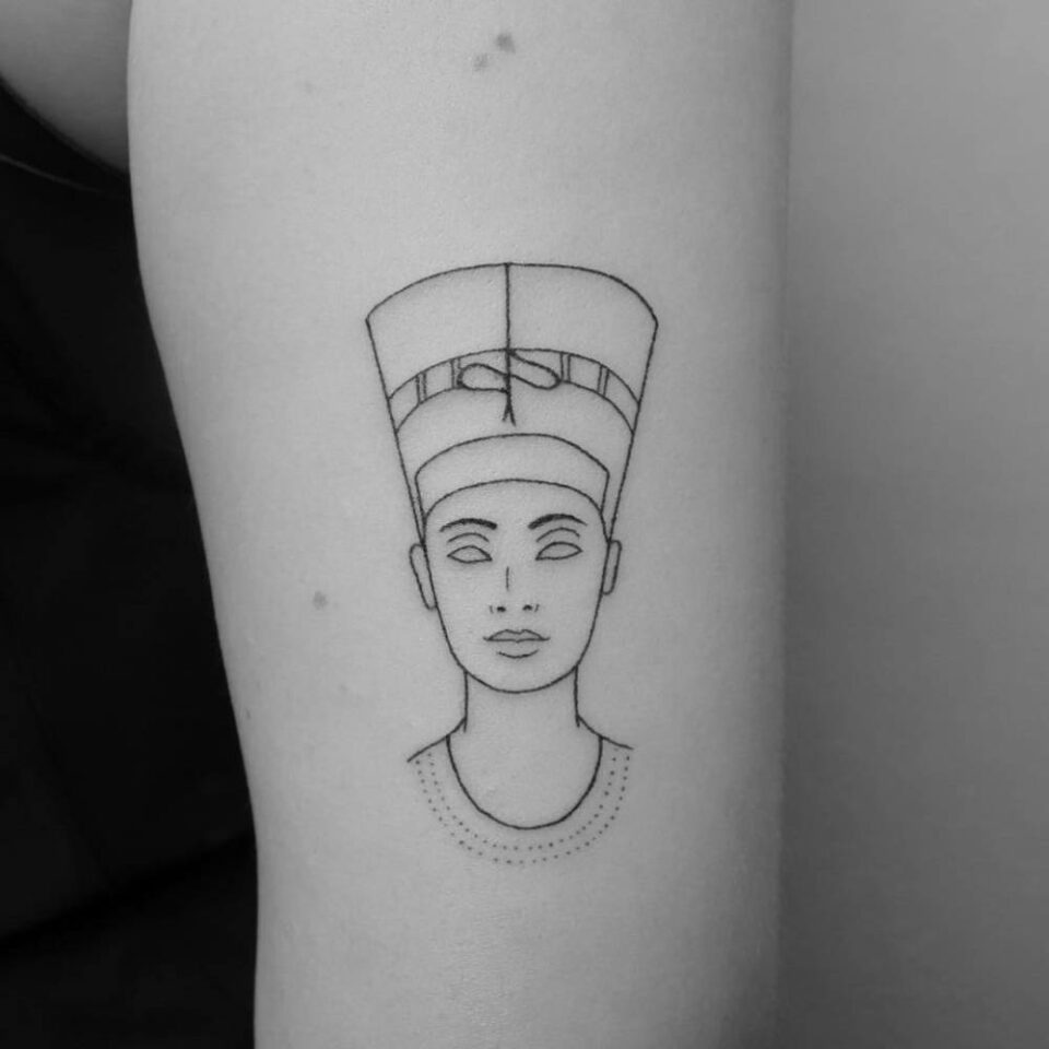 20 Stunning Nefertiti Tattoo Designs That Are Fit For A Queen