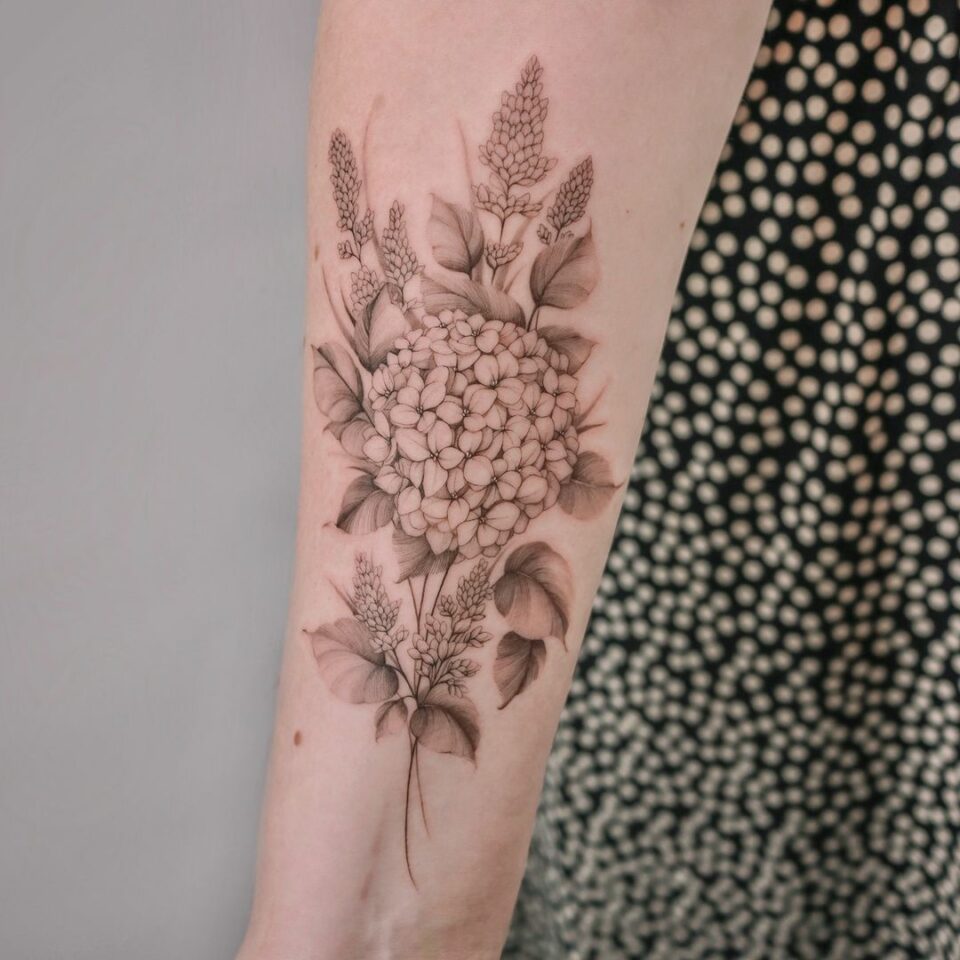 19 Breathtaking Hydrangea Tattoos To Celebrate Nature's Beauty