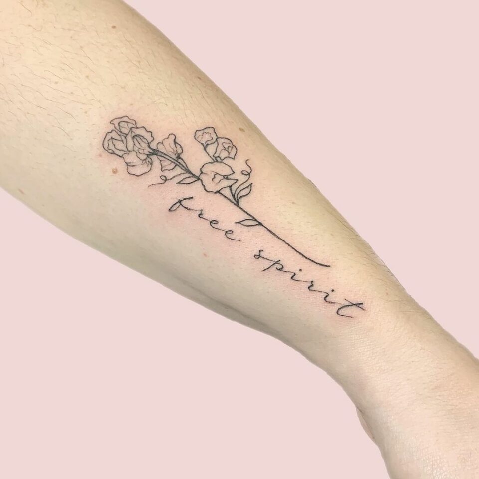 19 Delicate Sweet Pea Tattoo Ideas For a Garden of Delight