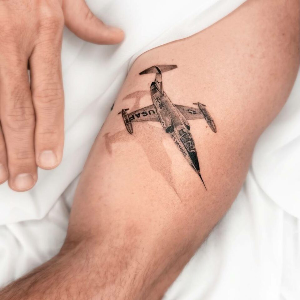 18 Micro-realistic Tattoos: Small Art with Big Impact