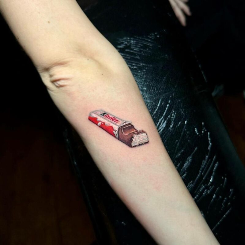 18 Micro-realistic Tattoos: Small Art with Big Impact