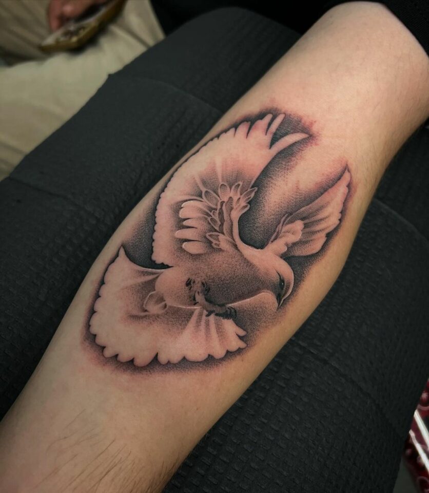 18 Inspiring Dove Tattoos To Express Your Inner Serenity