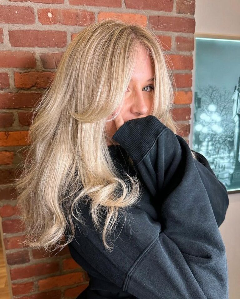 38 Captivating Fishtail Braid Hairstyles For A Touch Of Magic