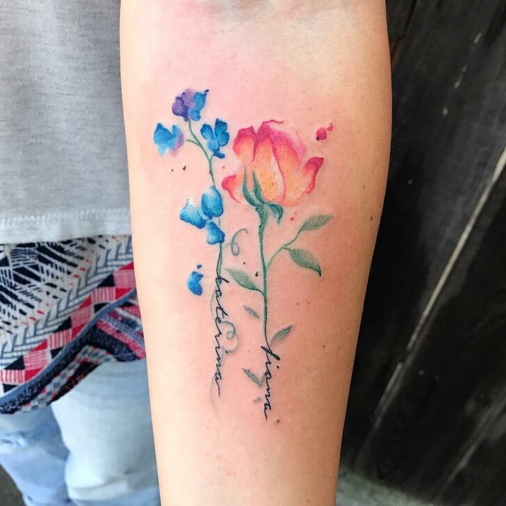 19 Delicate Sweet Pea Tattoo Ideas For a Garden of Delight