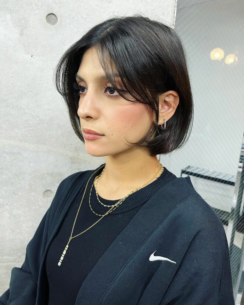 Freshen Up Your Look With These 34 Bob With Side Bangs Ideas