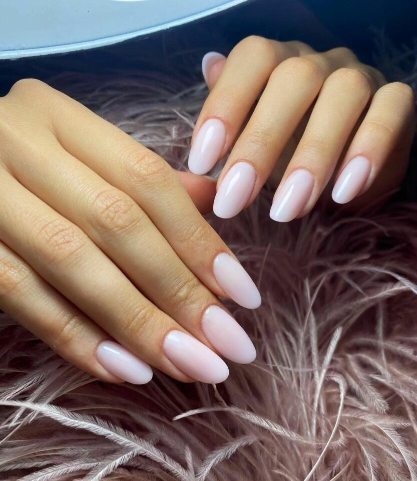 33 Elegant And Fun Light Pink Nail Ideas You Need To Try