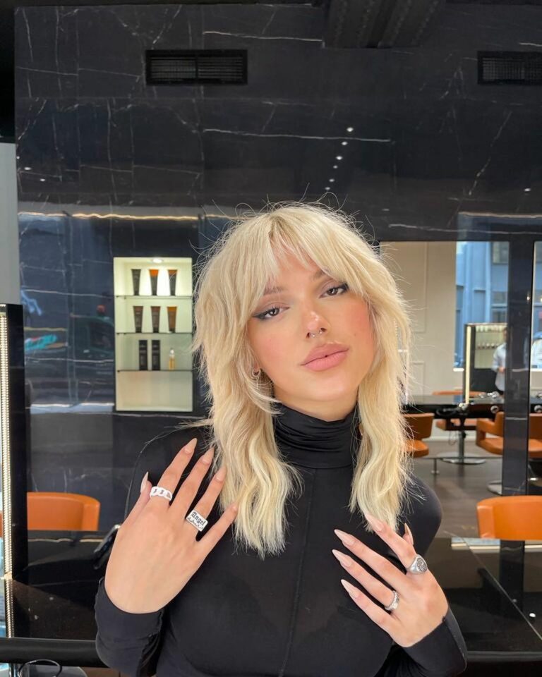 40 Exciting Wolf Cut Styles That’ll Have You Howling