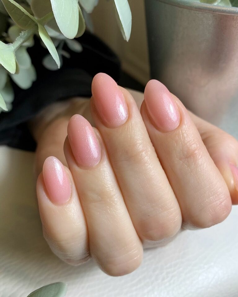 33 Elegant And Fun Light Pink Nail Ideas You Need To Try