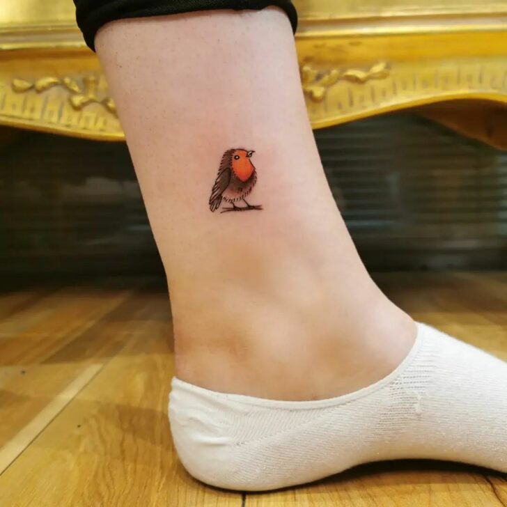 20 Creative And Sweet Robin Tattoo Ideas To Wing-Press Anyone