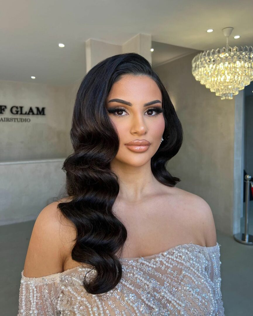 31 Glamorous Hollywood Waves To Steal The Spotlight