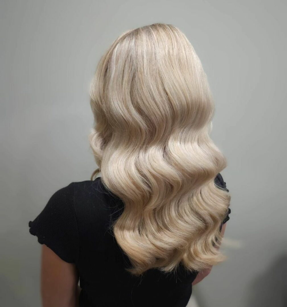 31 Glamorous Hollywood Waves To Steal The Spotlight