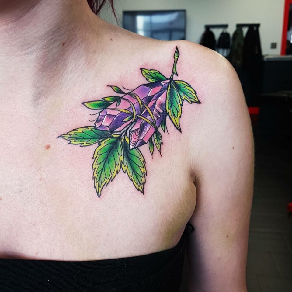 20 Stunning Poison Ivy Tattoo Ideas To Express Your Wild Side