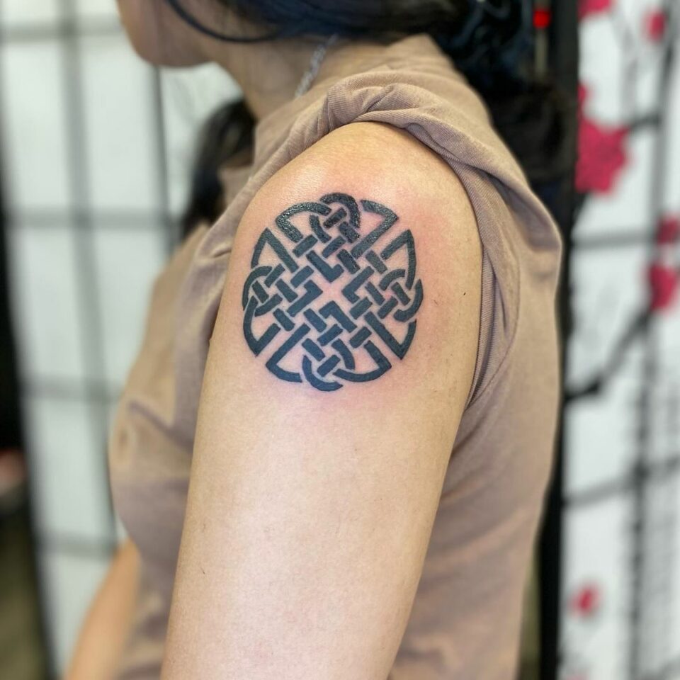 Get Tangled In These 20 Incredible Celtic Knot Tattoos
