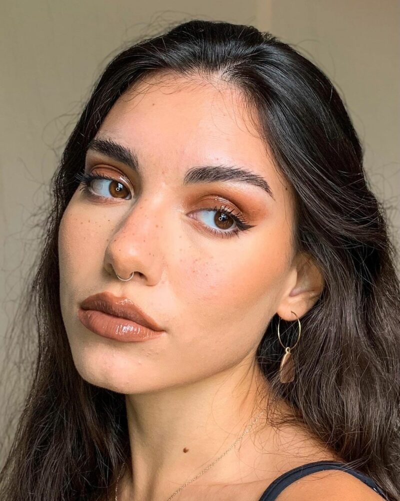 40 Looks That Prove The Monochrome Makeup Trend Is A Must-Try