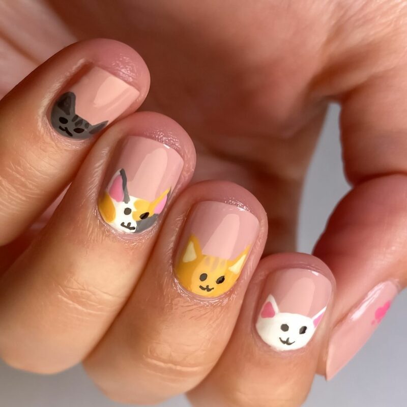 31 Purrfectly Cute Cat-Themed Nail Designs