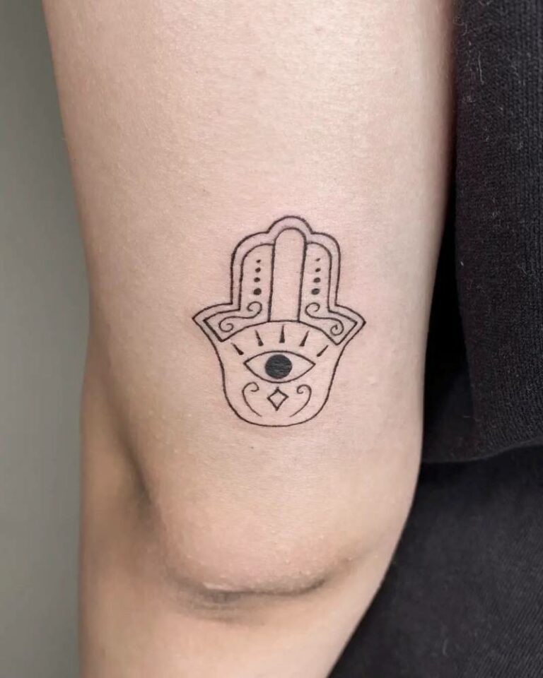 20 Hamsa Hand Tattoo Designs That Have The Magic Touch