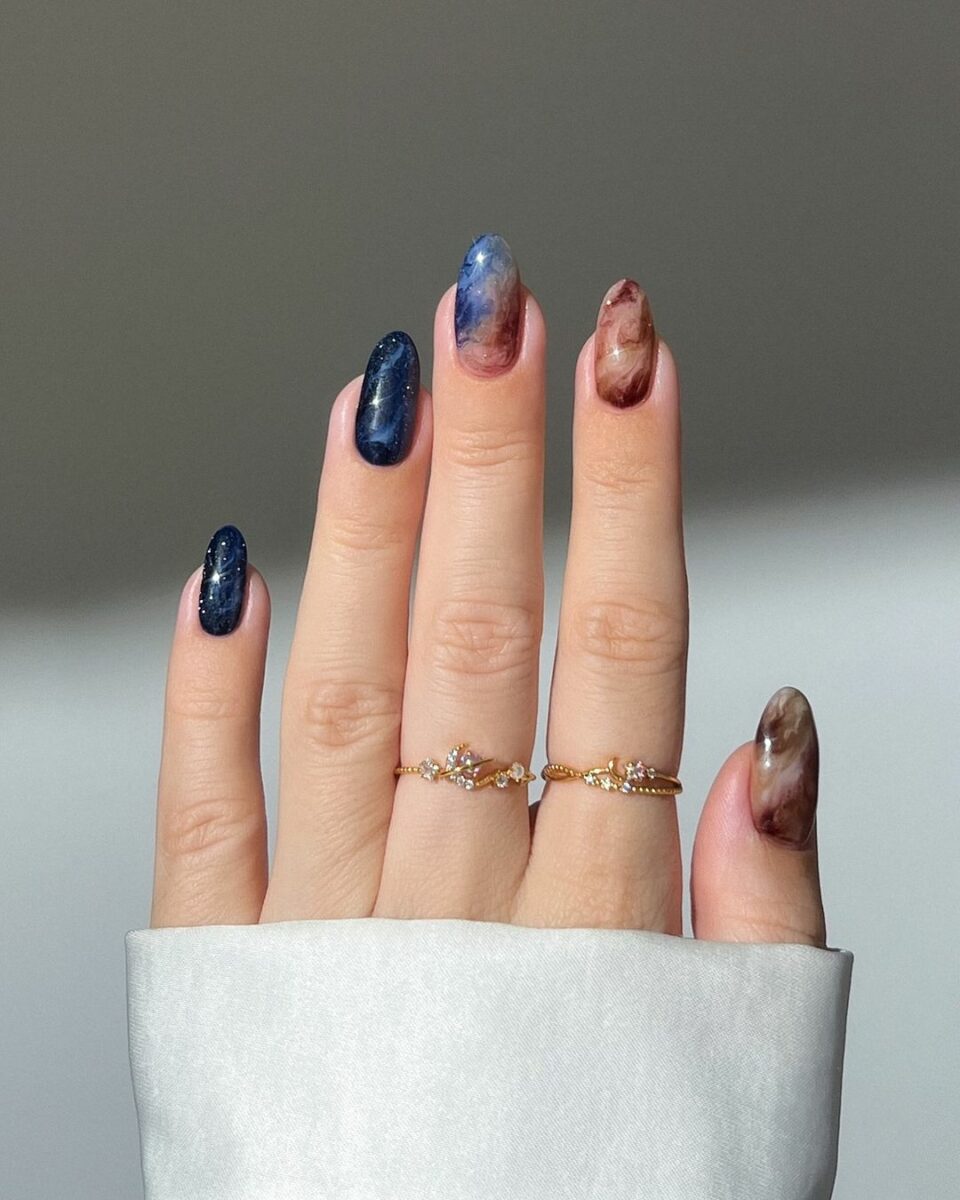 35 Captivating Medium-Length Nails That Will Draw All Eyes