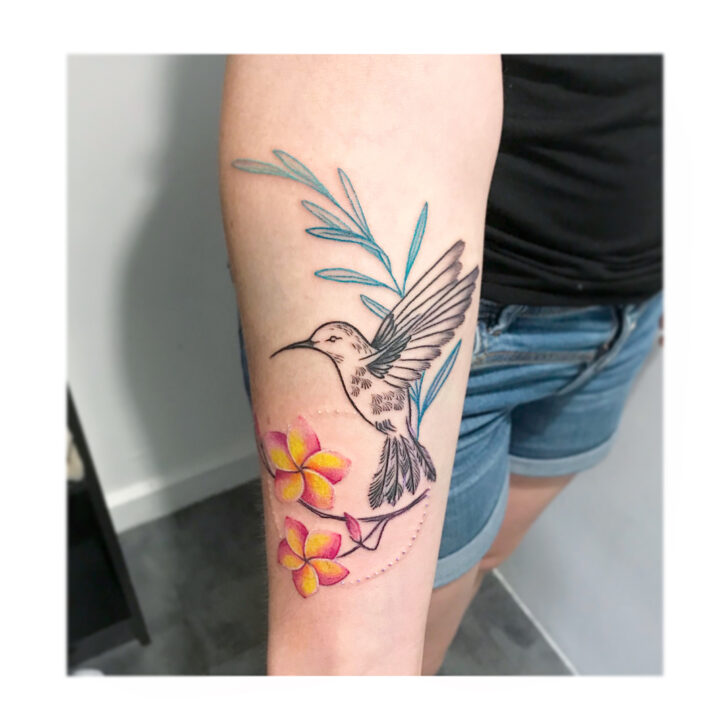 18 Vibrant Hawaiian Flower Tattoos For A Touch Of Paradise