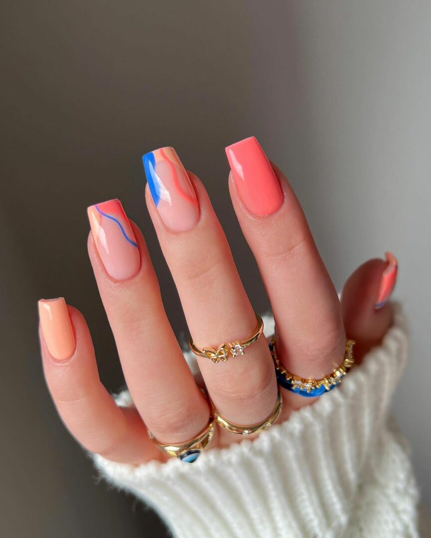 35 Captivating Medium-Length Nails That Will Draw All Eyes