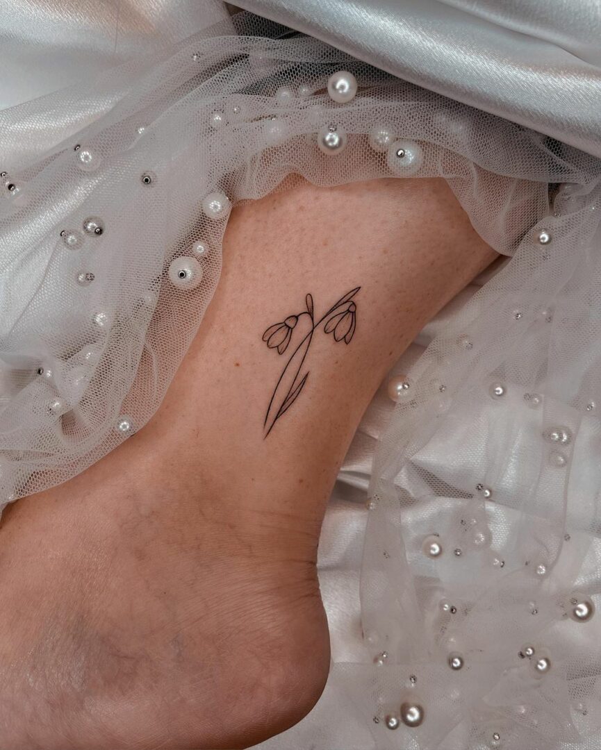 19 Beautiful January Birth Flower Tattoo Ideas You Must See