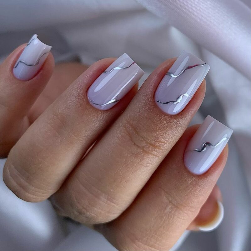 35 Captivating Medium-Length Nails That Will Draw All Eyes