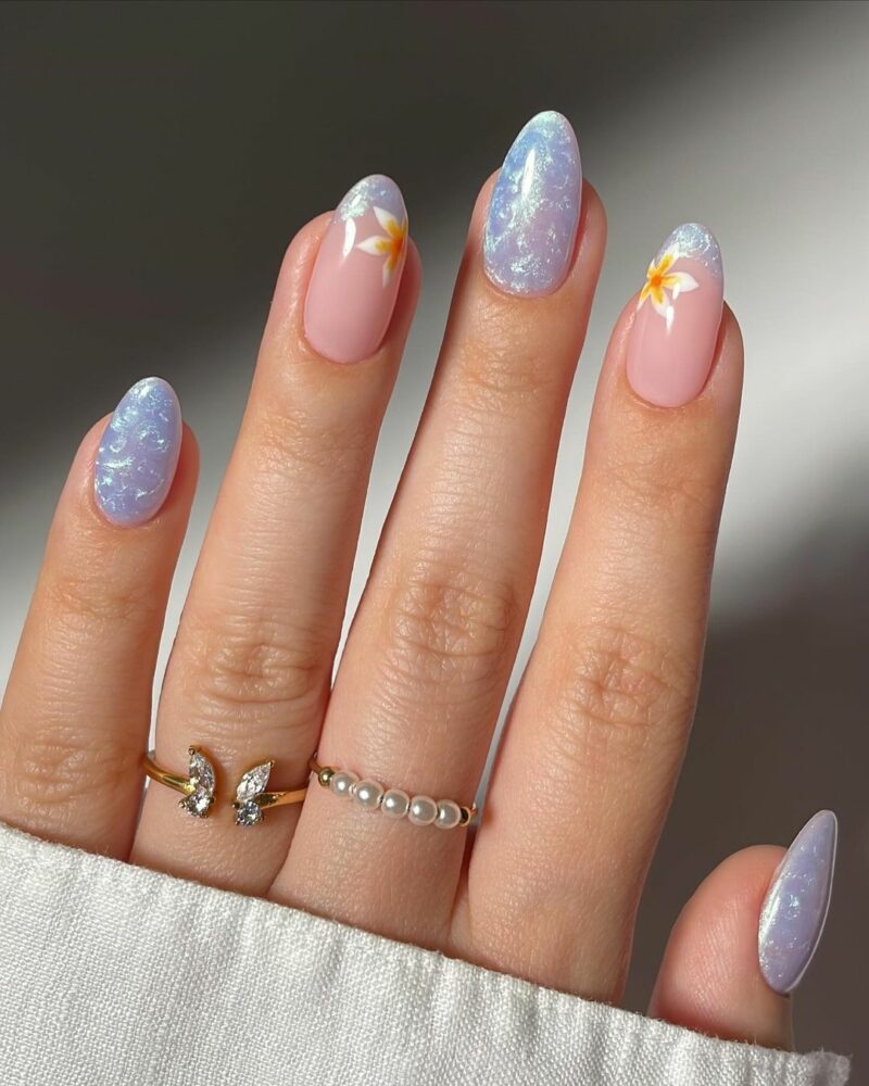 40 Mesmerizing Pearl Nails That Will Get You Out Your Shell