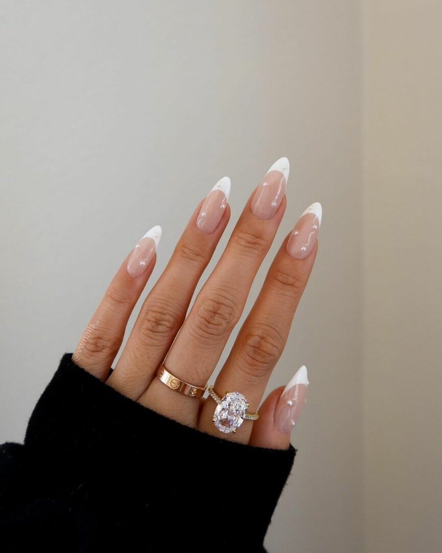 40 Mesmerizing Pearl Nails That Will Get You Out Your Shell