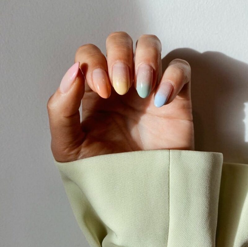 34 Amazing Color-Blocking Nails For A Fun Appearance