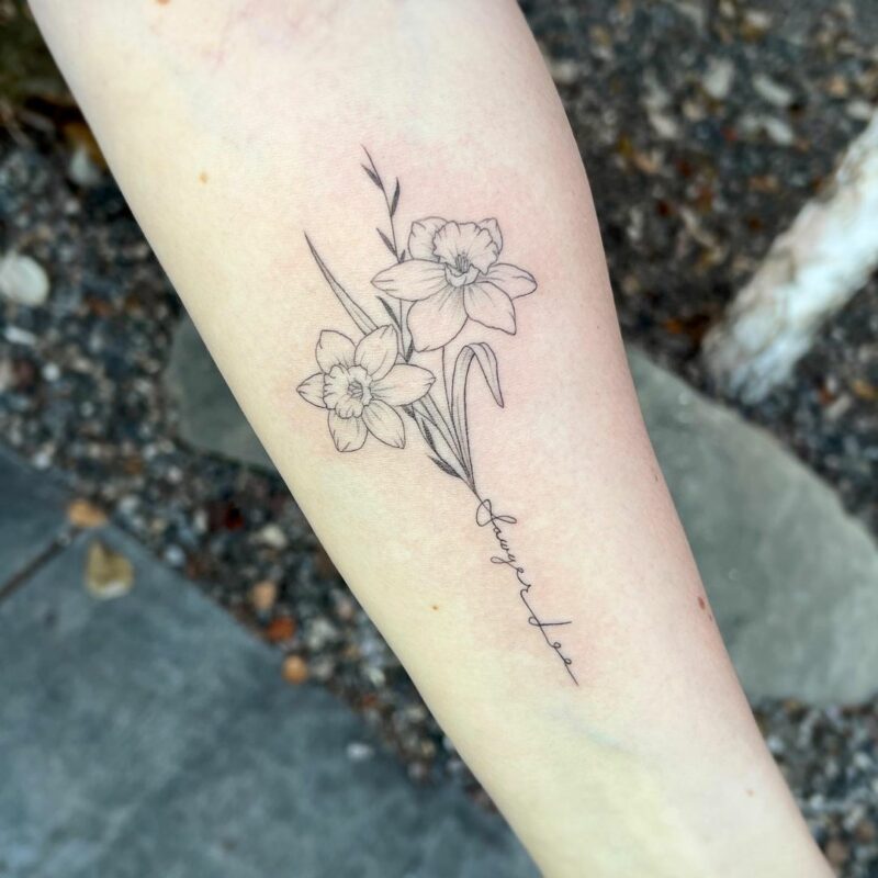 19 Beautiful Daffodil Tattoo Ideas That Will Make You Bloom