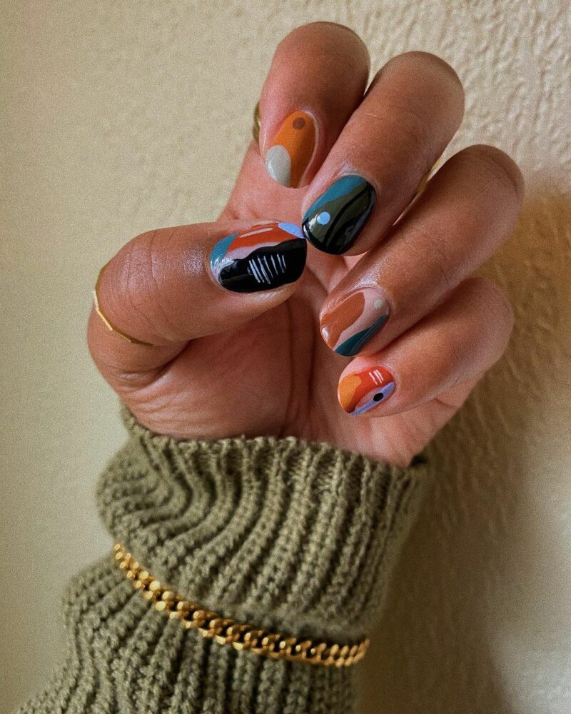 34 Amazing Color-Blocking Nails For A Fun Appearance