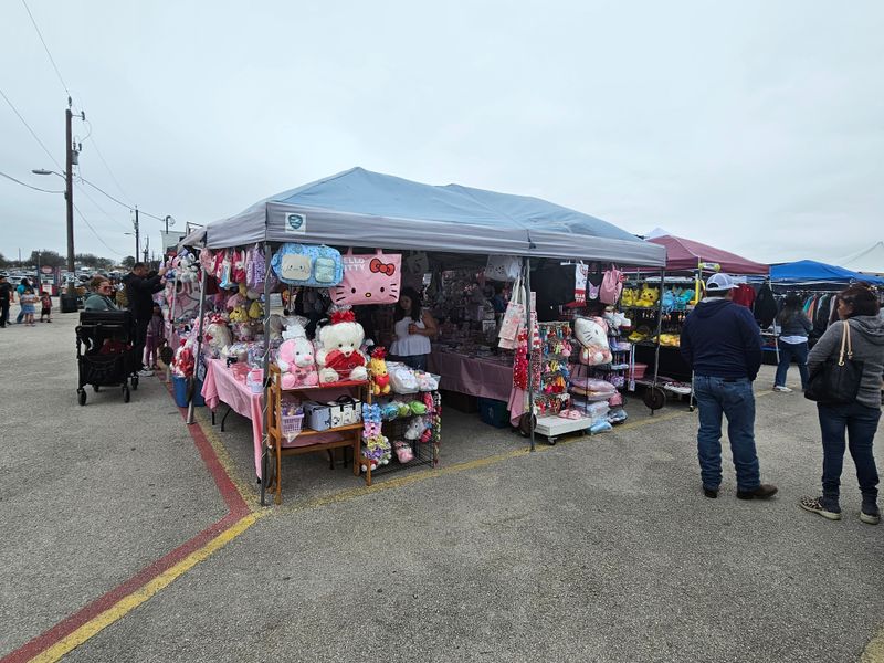 10 Giant Flea Markets in Texas Where Bargain Hunters Win Big