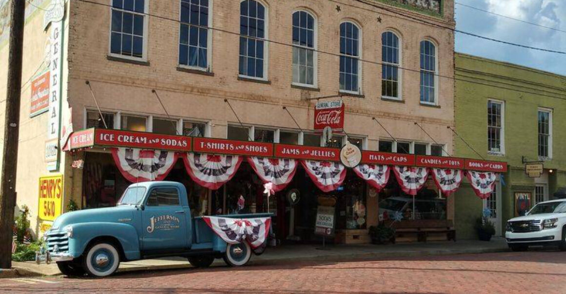 8 Most Charming Small Texas Towns You’ve Never Heard Of