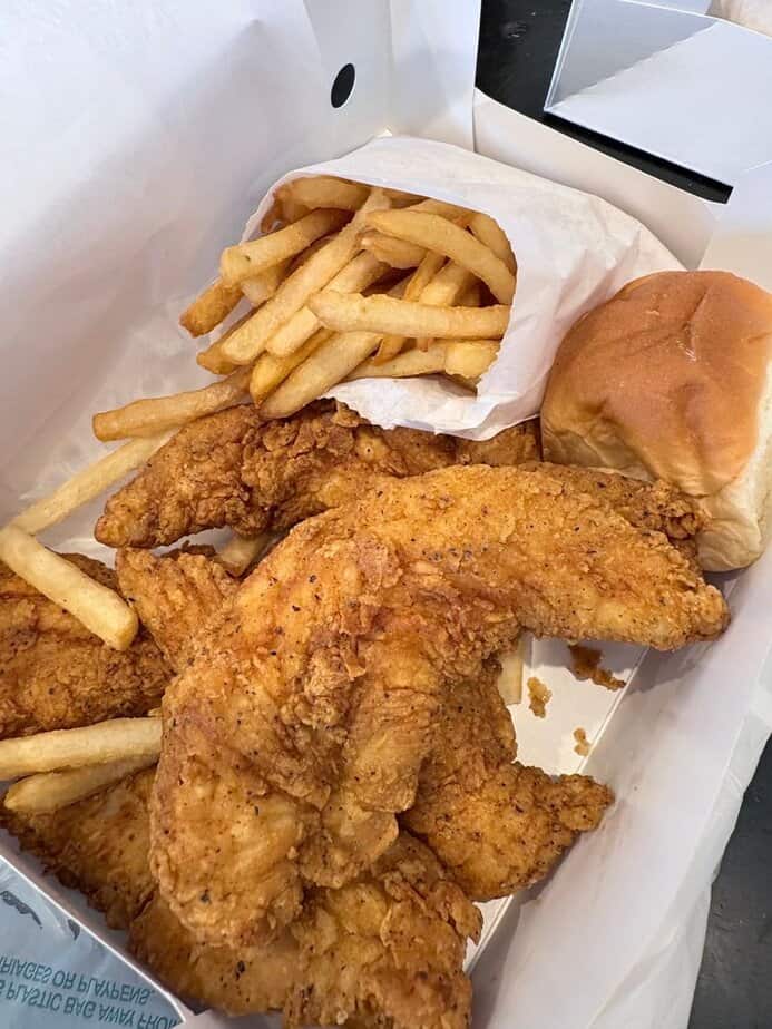 Locals Say These 8 Texas Restaurants Have the Best Fried Chicken